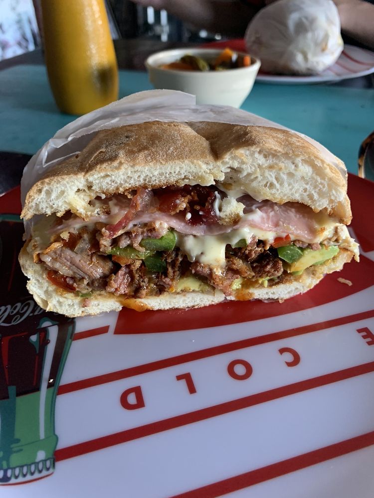 TORTAS LOCAS HIPOCAMPO - Updated September 2024 - Lázaro Cárdenas 2715 ...