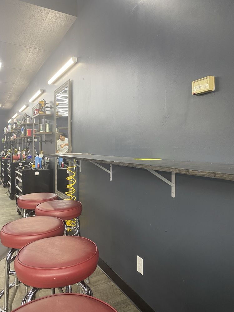 MIDWEST BARBERING - Updated October 2025 - 242 W Greenway St, Derby ...