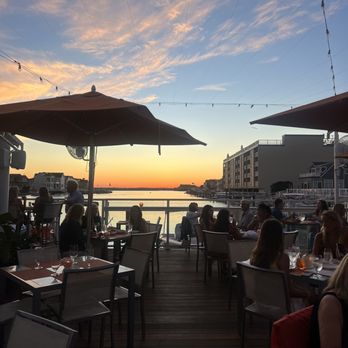 WATER STAR GRILLE - Updated September 2025 - 107 Photos & 197 Reviews ...