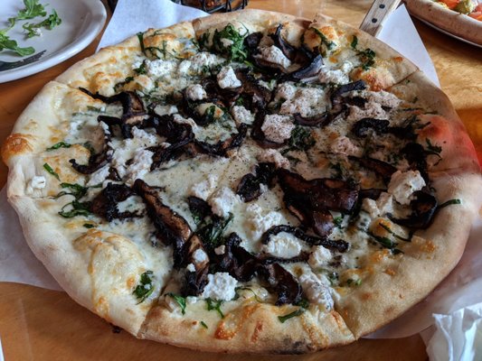 FLYING SQUIRREL PIZZA CO - CLOSED - 95 Photos & 318 Reviews - Pizza ...