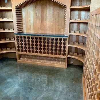 LIQUORLAND WAREHOUSE - Updated October 2025 - 76 Photos - 100 Zoya Ln ...