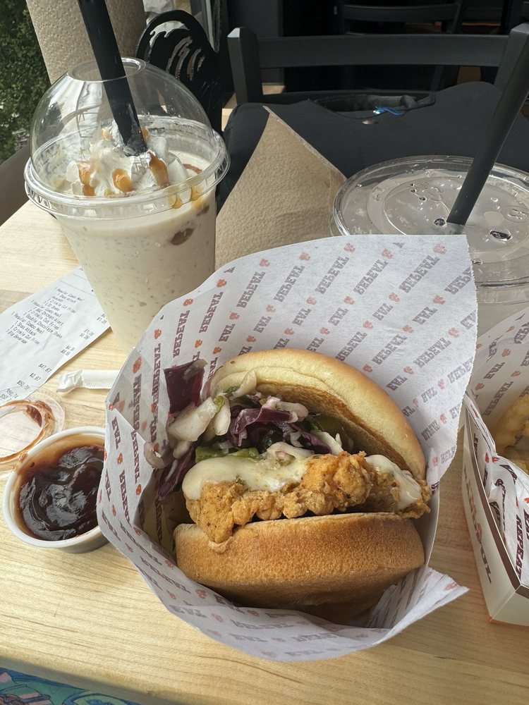 BIG CHICKEN - Updated October 2024 - 13 Reviews - 11476 N Linden Rd ...