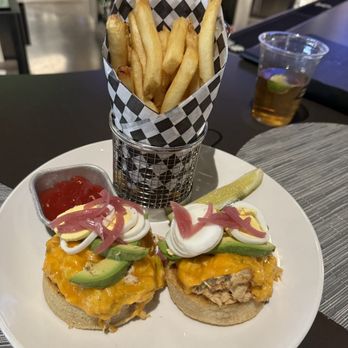 PUTTING WORLD - Updated September 2024 - 102 Photos & 26 Reviews ...