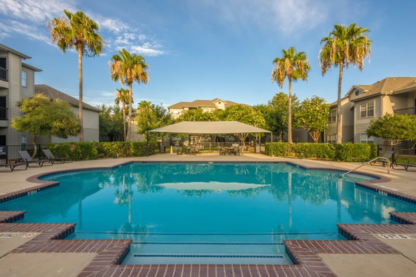 LAGO DEL MAR - 36 Photos - 7550 Country Club Dr, Laredo, TX - Yelp