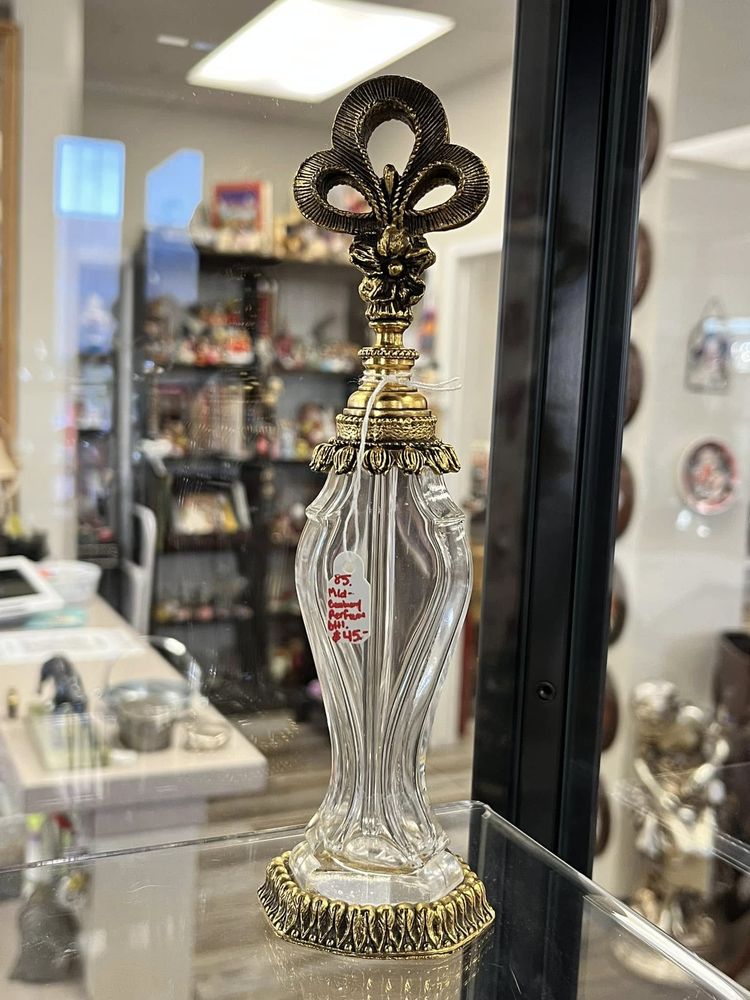 HEMINGWAYS ANTIQUE MALL - Updated June 2026 - 85 Photos - 3269 S Main ...