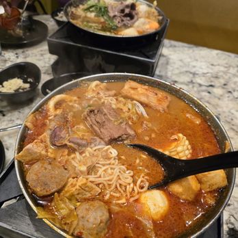 J POT MINI HOT POT & BAR - Updated November 2024 - 1393 Photos & 798 ...