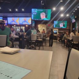 MAVERICK’S CANTON - Updated July 2025 - 137 Photos & 128 Reviews ...