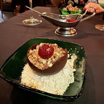 MAINLANDER - Updated October 2025 - 182 Photos & 60 Reviews - 392 N ...