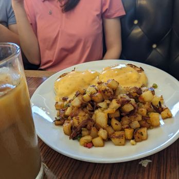 COLONIAL DINER - Updated April 2025 - 286 Photos & 336 Reviews - 560 ...