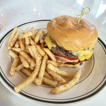 PERRY’S PORCH - Updated April 2025 - 127 Photos & 41 Reviews - 335 2nd ...