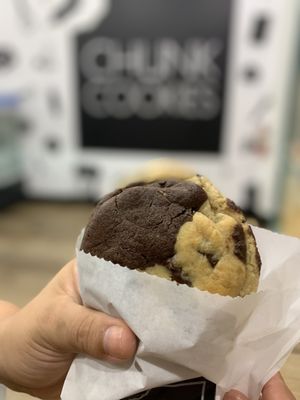 CHUNK COOKIES - Updated August 2024 - 113 Photos & 161 Reviews - 4331 E ...