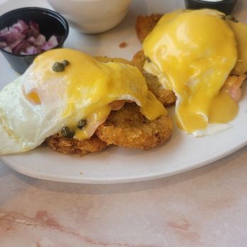 SILVER DINER - 623 Photos & 574 Reviews - 6592 Springfield Mall ...