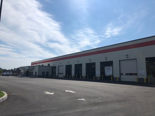 BOSTON FREIGHTLINER - Updated December 2025 - 2 Rivergreen Dr, Everett ...