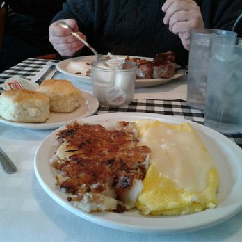 CARRIAGE INN RESTAURANT - 21 Photos & 28 Reviews - 25 Green Valley Dr ...