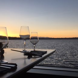 WATER’S TABLE - Updated October 2025 - 1178 Photos & 744 Reviews - 1053 ...