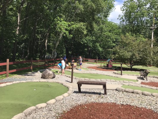 MOOSE MEADOW MINI GOLF - Updated September 2025 - 240 Main St, Gorham ...