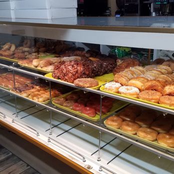 ROYAL DONUTS - Updated March 2026 - 106 Photos & 212 Reviews - 22814 ...