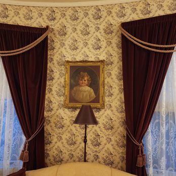 BERRY MANOR INN - Updated December 2025 - 70 Photos & 70 Reviews - 81 ...