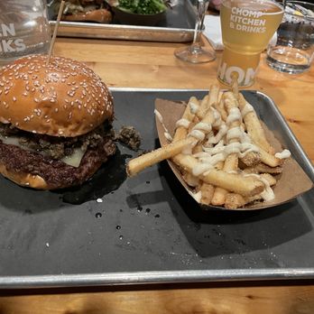 CHOMP KITCHEN AND DRINKS - Updated April 2025 - 327 Photos & 245 ...