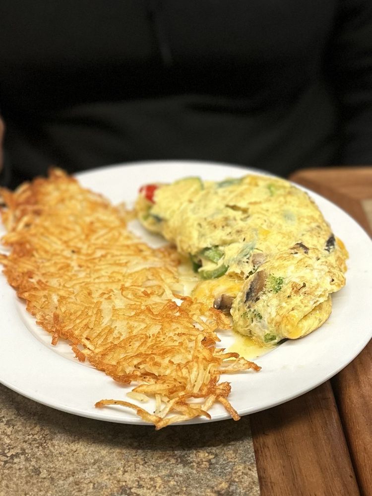 BUTTERCUP - Updated December 2025 - 913 Photos & 817 Reviews - 229 ...