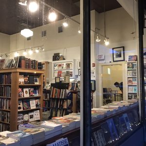 PORTER SQUARE BOOKS - 55 Photos & 216 Reviews - Bookstores - 25 White ...