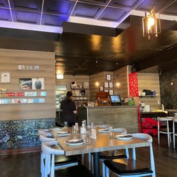 MCCB CHICAGO 时尚食谱 - Updated May 2025 - 1906 Photos & 1001 Reviews ...