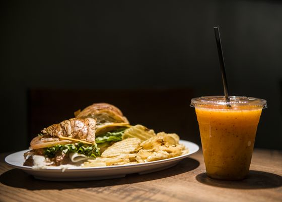 ROADRUNNER COFFEE - 220 Photos & 153 Reviews - 9665 N Thornydale Rd ...