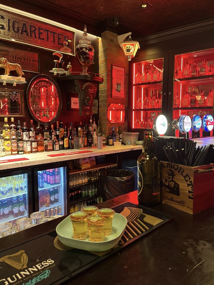 HARP BAR - Updated October 2025 - 29 Photos & 24 Reviews - 35 Hill St ...