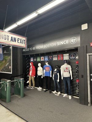 RED SOX TEAM STORE - Updated December 2025 - 108 Photos & 61 Reviews ...