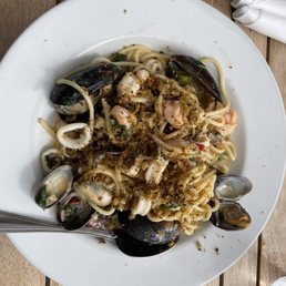 FIG TREE VENICE - Updated July 2024 - 996 Photos & 631 Reviews - 429 ...