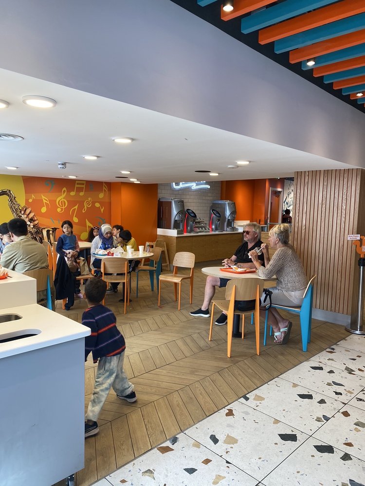 POPEYES LOUSIANA CHICKEN - 3-4 Market Hill, Cambridge, United Kingdom ...