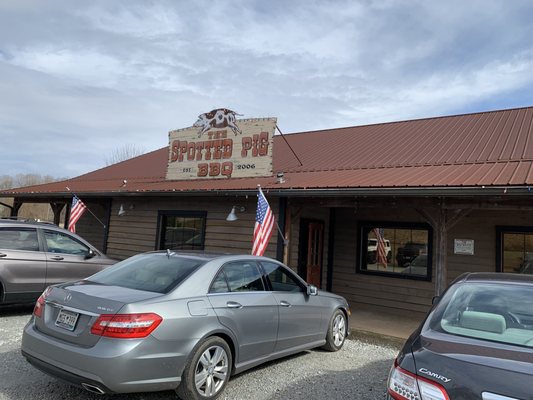 THE SPOTTED PIG BBQ - 174 Photos & 124 Reviews - 15491 S Hw 11, Fair ...