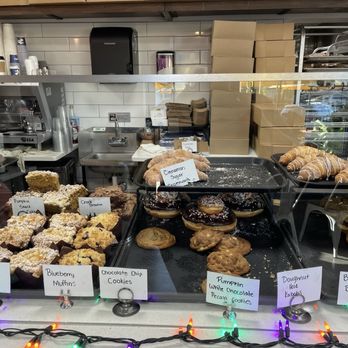 DG DOUGHNUTS - Updated June 2025 - 1425 Photos & 480 Reviews - 29 W ...