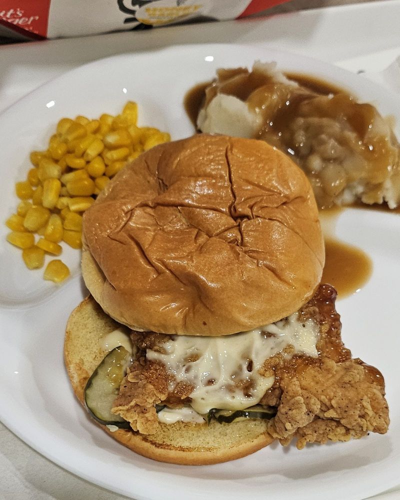 KFC - Updated January 2026 - 14 Photos & 16 Reviews - 1235 S Ave ...