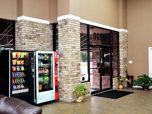 JOE HUDSON’S COLLISION CENTER - Updated November 2024 - 18 Photos ...