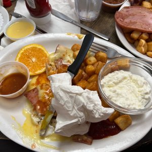 FIRESIDE DELI & FAMILY RESTAURANT - Updated March 2025 - 28 Photos & 46 ...