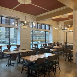 LUNCHTIME GLOBAL - Updated June 2025 - 108 Photos & 86 Reviews - 660 ...