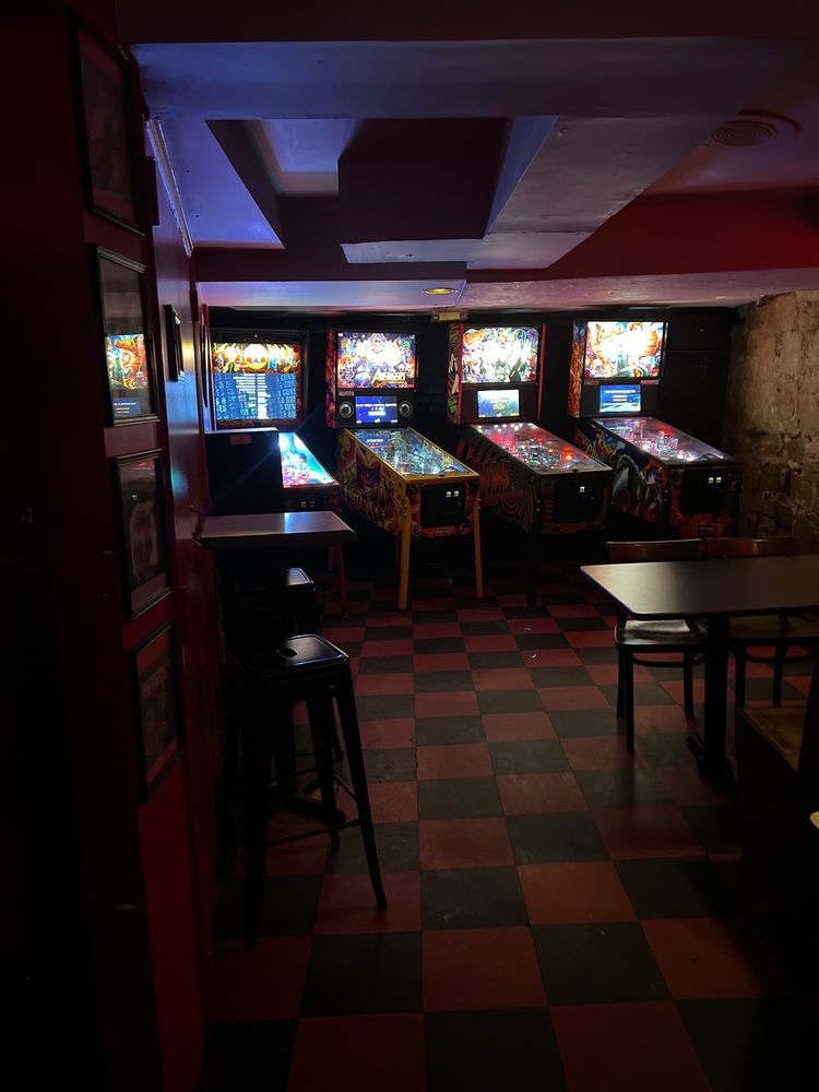 STAR COMMUNITY BAR - 21 Photos & 106 Reviews - 437 Moreland Ave NE ...