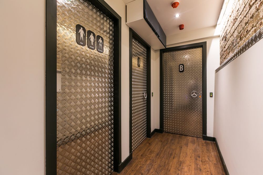 CODE POD HOSTELS - THE LOFT - 16 Photos - Hostels - 50 Rose Street ...