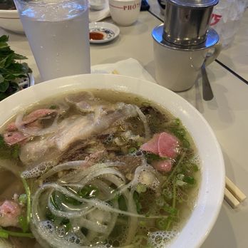 PHO 75 - Updated July 2024 - 502 Photos & 641 Reviews - 1122 Washington ...