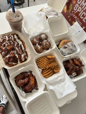 HOUSE OF WINGS - Updated May 2026 - 19 Photos & 13 Reviews - 691 E ...