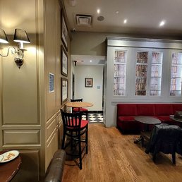 PAUL FRENCH BAKERY & CAFE - TYSONS GALLERIA - Updated October 2025 ...