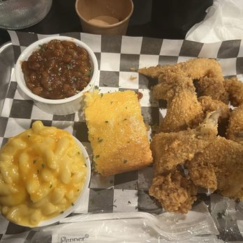 LUCRETIA’S KITCHEN - Updated June 2025 - 72 Photos & 74 Reviews - 617 W ...