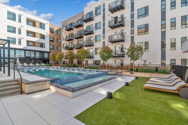 AMLI BROADWAY PARK - Updated June 2026 - 41 Photos & 11 Reviews - 357 S ...