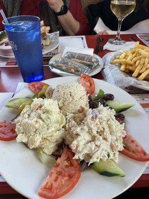 RED HOOK DINER - Updated June 2025 - 27 Photos & 83 Reviews - 7329 S ...