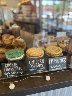 MITTEN RAISED - Updated April 2026 - 118 Photos & 86 Reviews - 1331 E ...