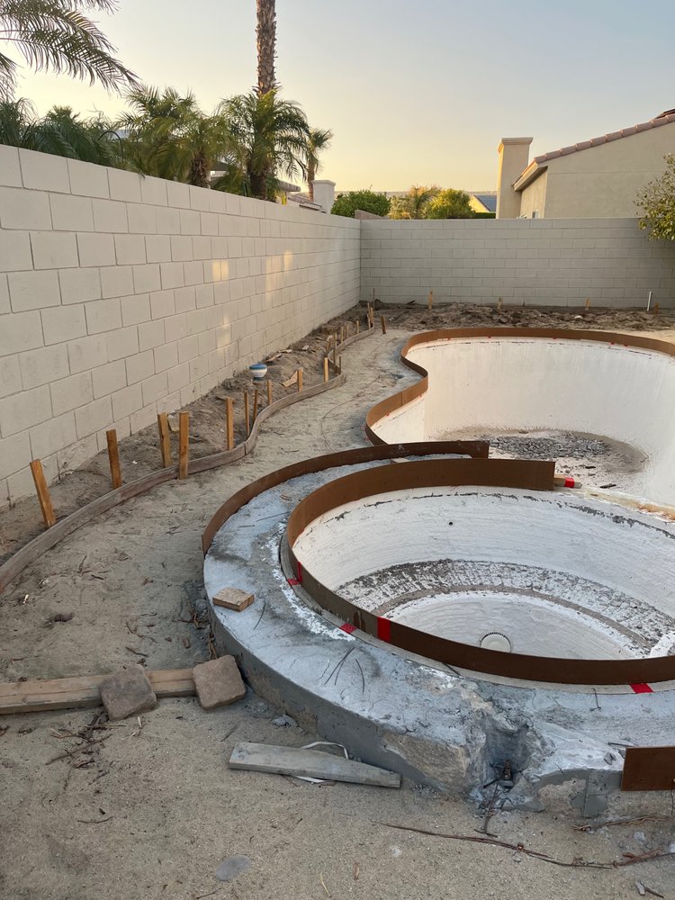 DESERT SUNRISE POOLS - Updated December 2025 - 25 Photos - Desert Hot ...