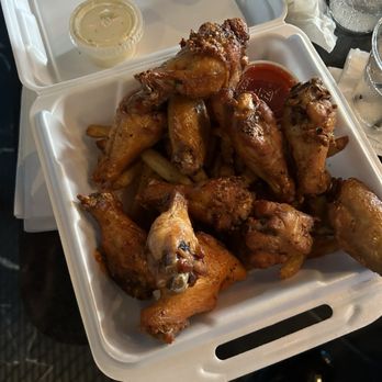 TROPHY CHEST SPORTS BAR AND CLUB - DALLAS - Updated October 2025 - 76 ...