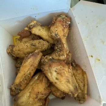 ATL WINGS - Updated April 2025 - 333 Photos & 757 Reviews - 70 W Warner ...