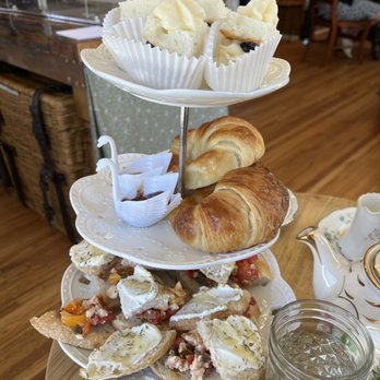 TROLL HOUSE COTTAGE - Updated December 2024 - 50 Photos & 22 Reviews ...